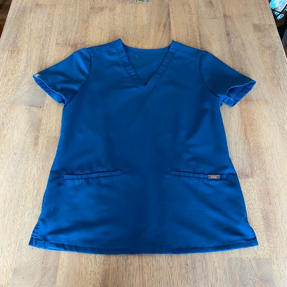 Figs | Tops | Figs Casma 3 Pocket Scrub Top Alps Blue | Poshmark